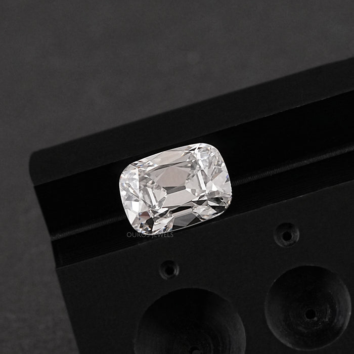Cushion Cut Diamond in Old Mine | Ouros Jewels
