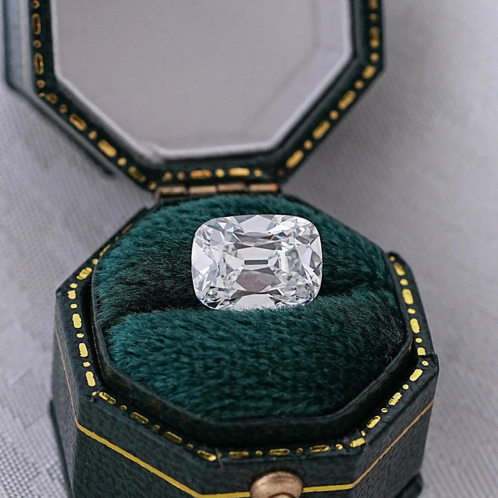 Cushion Cut Diamond in Old Mine | Ouros Jewels